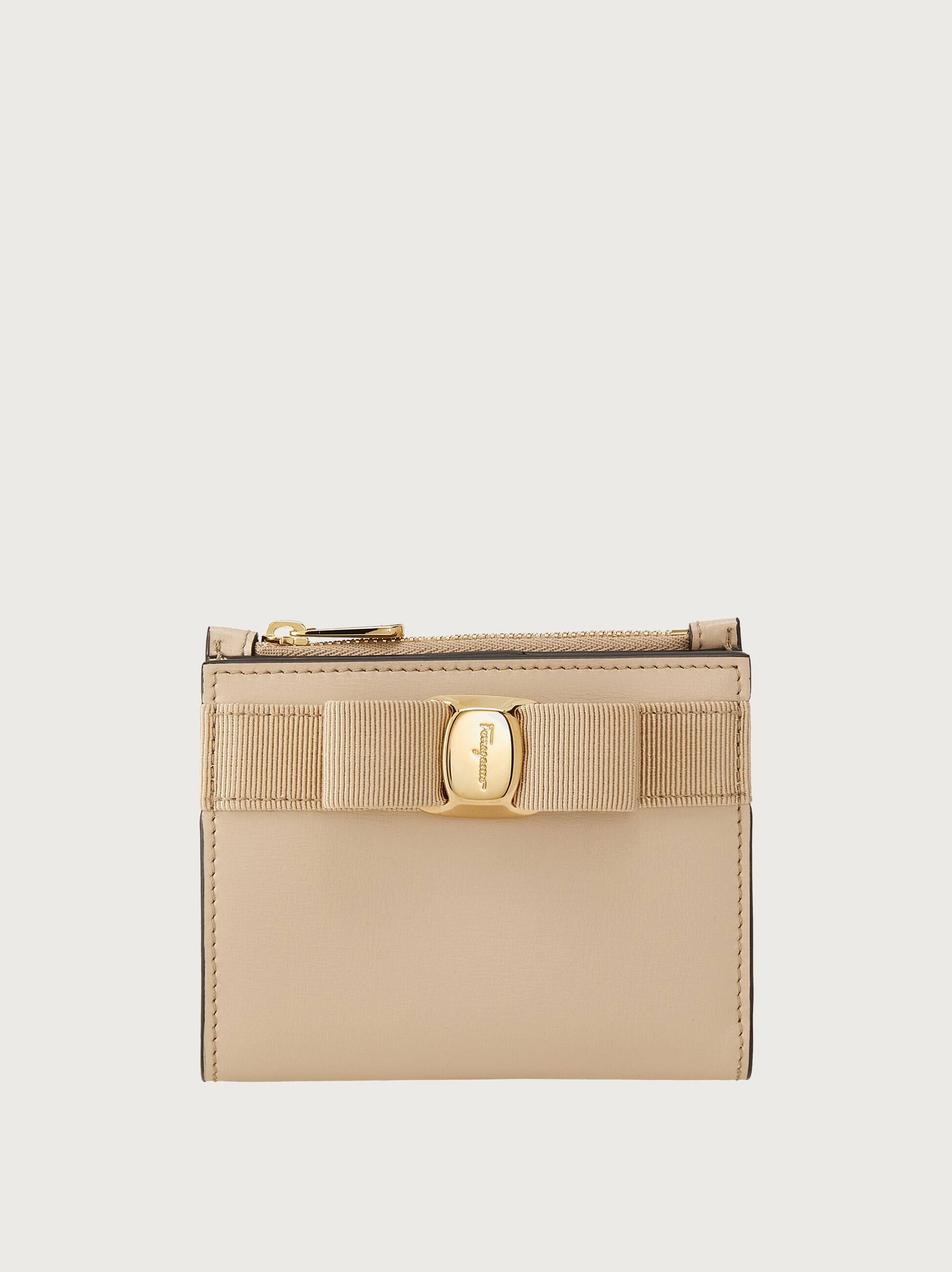 Ferragamo Vara Bow Compact Wallet In Beige | ModeSens