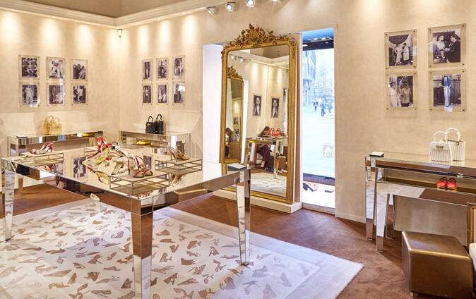 FERRAGAMO'S CREATIONS - Special - Salvatore Ferragamo
